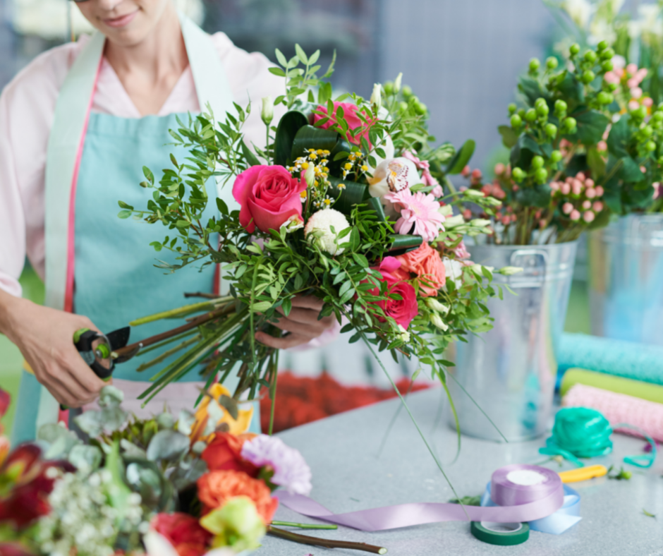 Celebrate Your Beautiful Life Trip With Gorgeous Anniversary Flowers ...